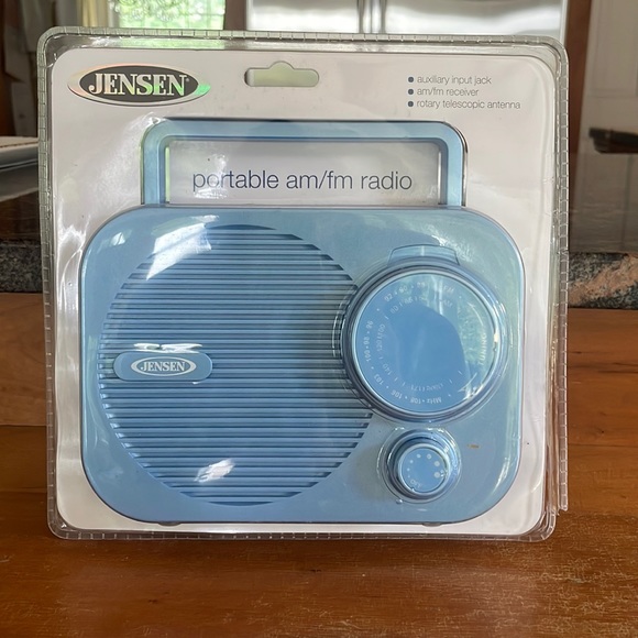 Jensen | Portable Audio & Video | Jensen Portable Radio | Poshmark